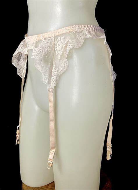 Vintage Light Pink Lacey Prissy Dolly Feminine Garter Belt - Etsy