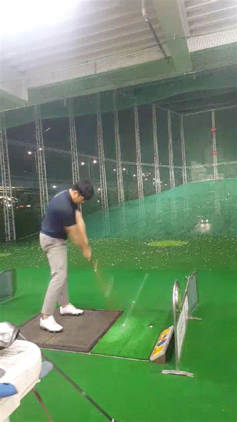 아이언 임팩트좀 봐주세요 골프포럼 딜바다닷컴