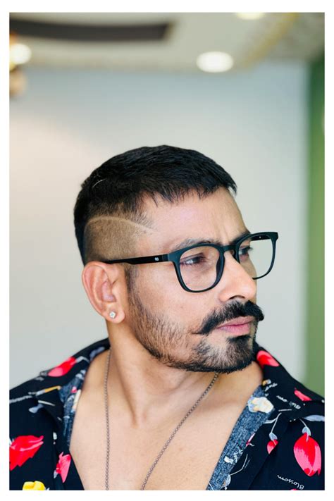 14 Simple Patchy Beard Styles