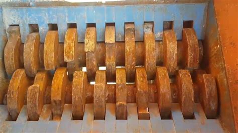 금성산업 플라스틱파쇄기 125마력 Youtube