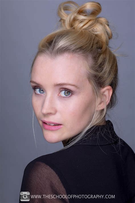 5 Pro Portrait Lighting Setups On A Budget The Babe Of Photography Courses Tutorials