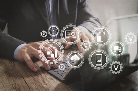 성공 사업가 손 나무 책상에 디지털 태블릿 도킹 스마트 키보드 사용 공장 산업 건물에 대한 스톡 사진 및 기타 이미지 공장 산업 건물 남자 남자 사업가 Istock