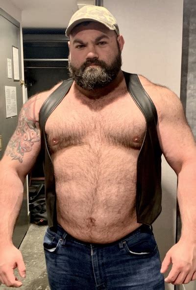 Post [785833967766077440] Top Leather Bear Tumbex