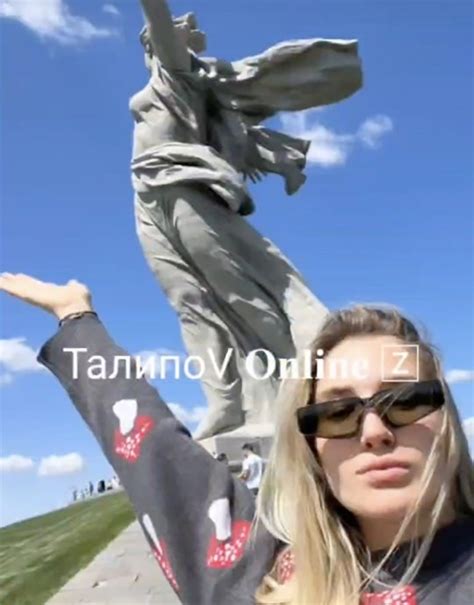 Russian Influencer Faces Jail For Pretending To Tickle War Statue World News Metro News
