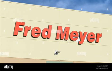Fred Meyer Logo