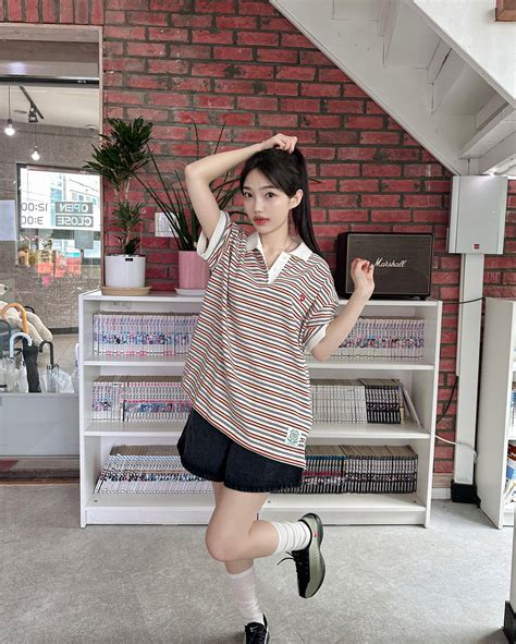 지민jeemin 패션 And 뷰티 광고 Anothingofficial 오버한 핏에 귀여운 호랑이 그래픽이 시선 강탈 🐯 어낫띵의 슬로건이 담긴 한자 프린팅까지