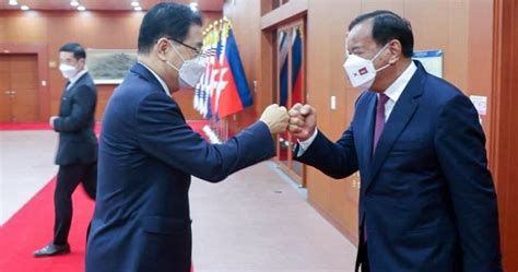 ឯកឧត្តម ឧបនាយករដ្ឋមន្រ្តី ប្រាក់ សុខុន អញ្ជើញជួបពិភាក្សាទ្វេភាគីជាមួយរដ្ឋមន្រ្តីការបរទេស