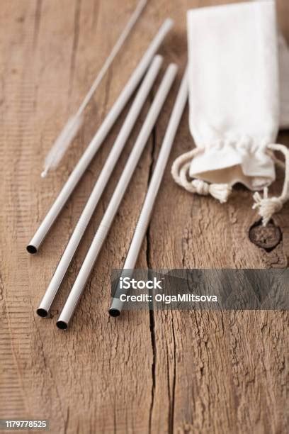 친환경 재사용 가능한 금속 마시는 빨대 폐기물 제로 개념 0에 대한 스톡 사진 및 기타 이미지 0 가방 강철 Istock