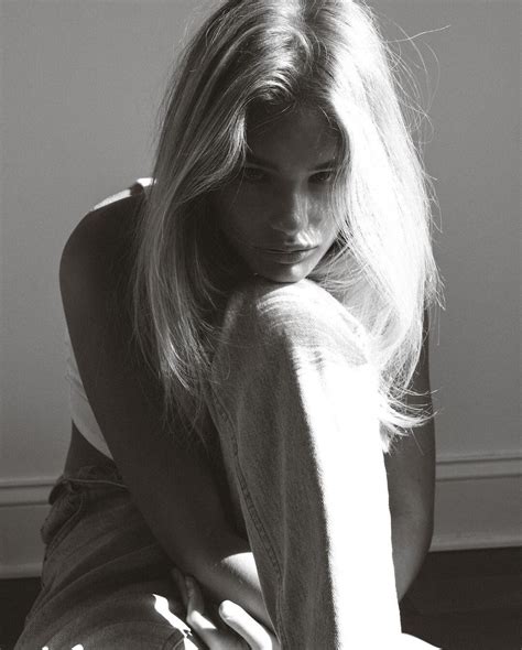 Mari Lederman In 2025 Woman Photoshoot Poses Photoshoot Inspiration