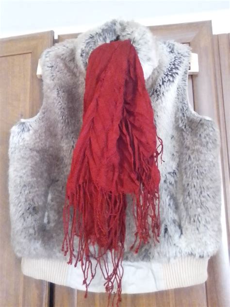 Жилетка зі штучного хутра під мутон тепла 46 110 грн Жилетки Львів на Olx