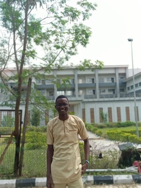 akintunde akinkunmi medium