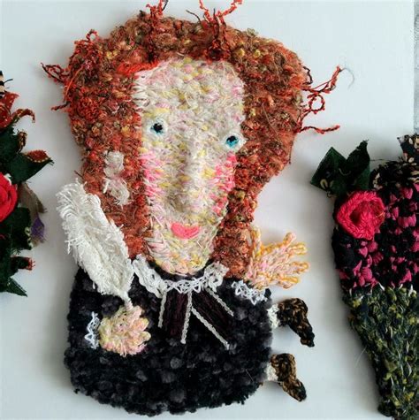 Пушкин. Брошь.