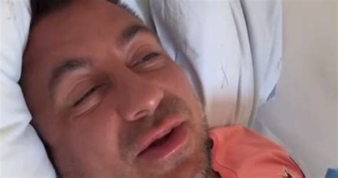 Константин е приет спешно в болница