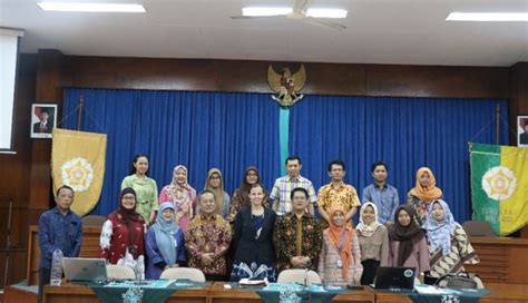 Charles Darwin University Researcher Guest Lecture At Faculty Of Biology Ugm Universitas