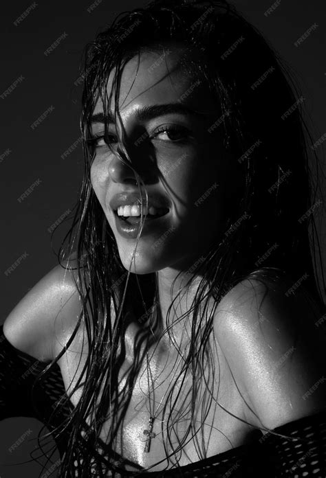 Premium Photo Beautiful Sensual Woman Fashion Model Sexy Female