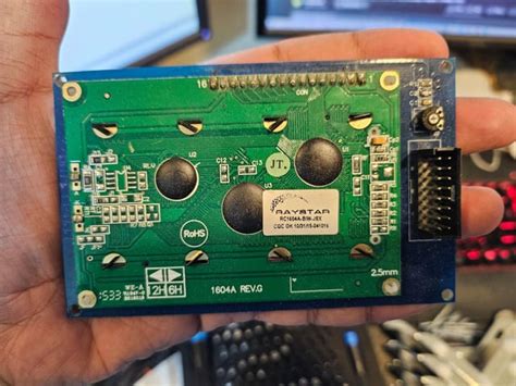 a total noob wants to fix a broken lcd screen instead of spending 300