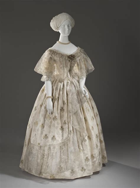 Evening Dress Ca 1850 Silk Satin With Silk And Metallic Thread