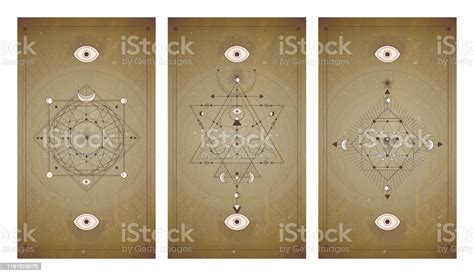 기하학적 기호와 프레임 세 빈티지 배경의 벡터 세트입니다 추상기하학적 기호와 선으로 그려진 신성한 신비한 표지판 Freemasons에 대한 스톡 벡터 아트 및 기타 이미지