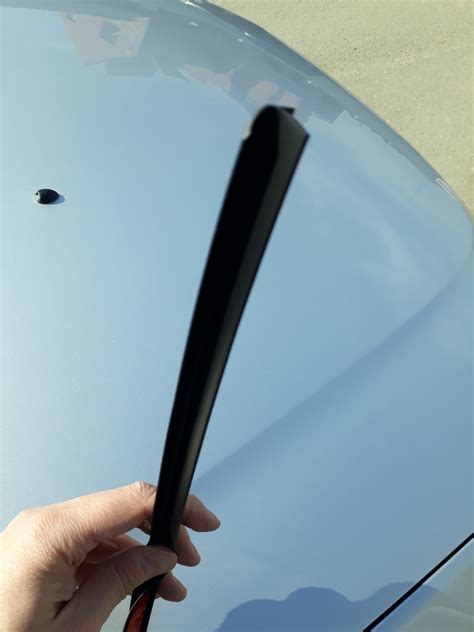 Водостоки лобового стекла — Renault Duster (1G), 1,6 л, 2013 года ...