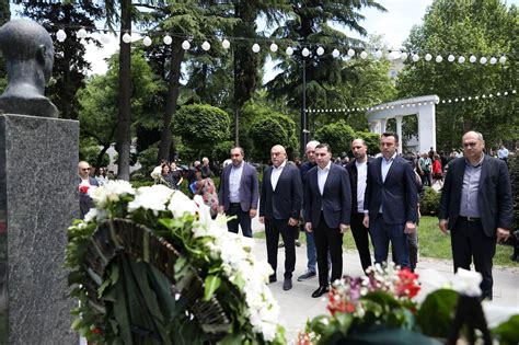 გიორგი ტყემალაძემ და საკრებულოს წევრებმა მეორე მსოფლიო ომში დაღუპულთა