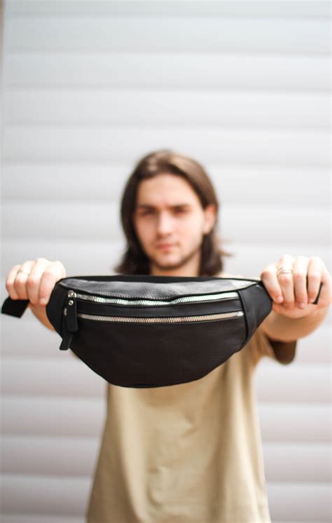 Чоловічі сумки гаманці Чоловічі сумки гаманці Україна