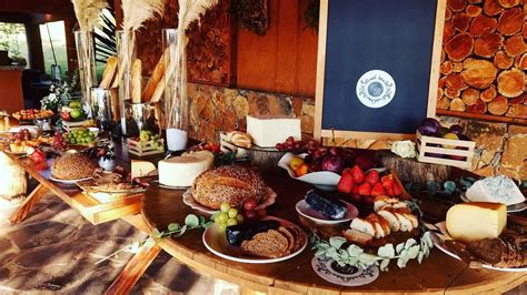 Nuestra Mesa De Quesos • Boda Cassandra Y Bernardo Table Table Settings