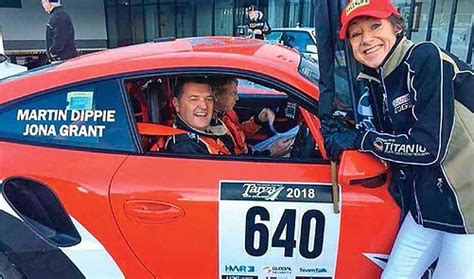 Shining Their Light Kiwi Heroes Behind The Scenes New Zealand Womans