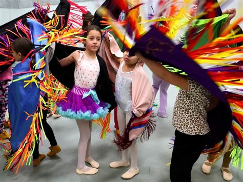 Beauty Of Ballet Meets Power Of Powwow In Alberta Calgary Herald
