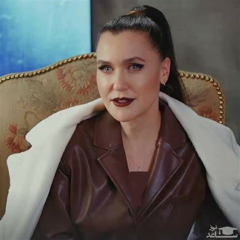 پیراهن مجلسی سفید و فوق العاده شیک شوال سام عکس