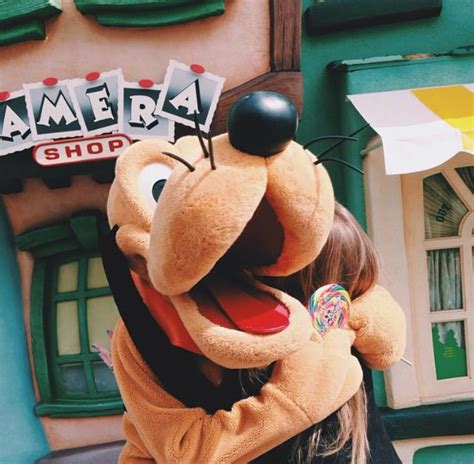 164 Best Images About Disney Hugs And Kisses On Pinterest Disney