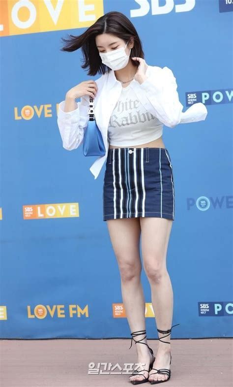 Pin On Kwon Eunbi Kpop Girls Korean Idol Iz One Eunbi