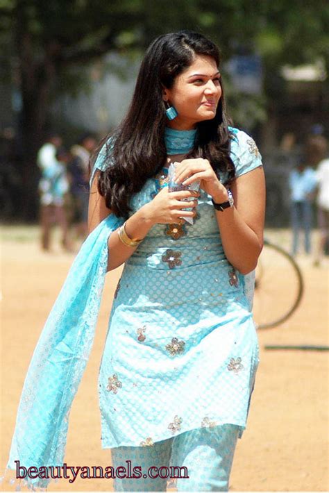 Hot Anuya Cute Wallpapers