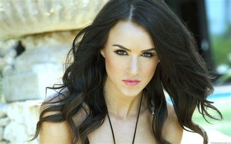 Rosie Jones Height Weight Body Statistics Healthy Celeb