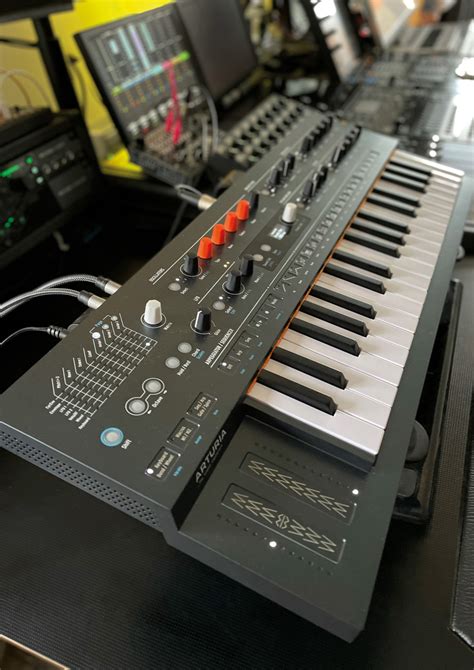 Arturia Minifreak Dimensions Super Quality Th