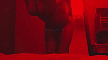 Girlfriend Naked On Video Call Showing Her Sexy Curves XNXX