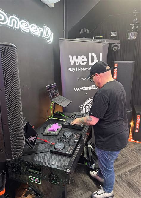 Wedj Londons Dj Expo Powered By Westend Dj X On The Rise Dj Academy