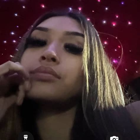 𝓜𝓲𝓬𝓱𝓮𝓵𝓵𝓮 numb nicolee on Threads