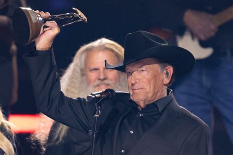 George Straits Heartfelt Speech At The Cma Willie Nelson Lifetime