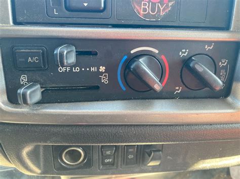 Hino 268 Heater And Ac Temperature Control