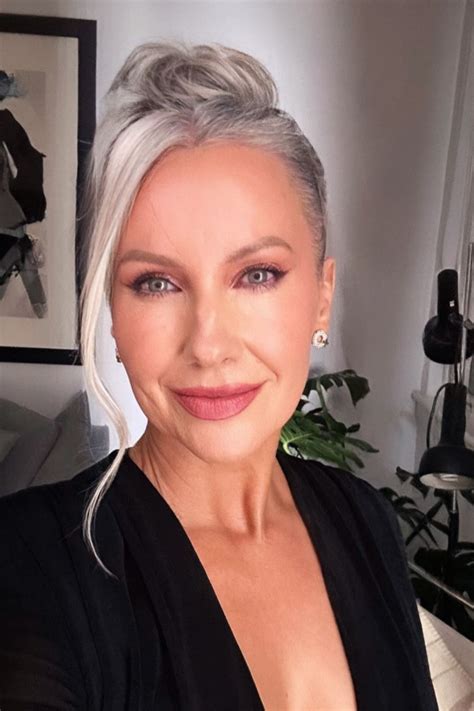 25 Gorgeous Gray Hairstyles For Over 50 Fabbon