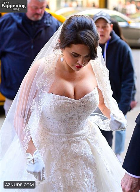 Selena Gomez Sizzles In Sexy Photo Shoot At La Venue Aznude
