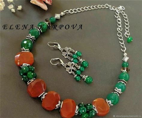Комплект с агатом и нефритом Зигзаг бусы серьги купить в интернет магазине на Ярмарке Мастеров