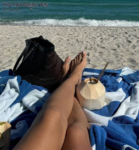 Irina Shayk Sexy Selfie In Sauna 4 Photos The Fappening