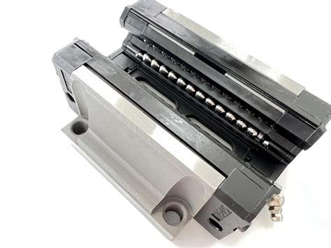 HGW20HA Linear Motion Guide Taiwan W Type Hiwin Linear HG Series