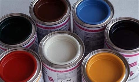 ضبط 323 عبوة دهانات مغشوشة وغير مطابقة للمواصفات داخل مصنع غير مرخص بطنطا