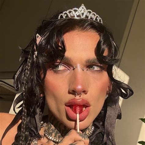 Tin Tin Uk Lyrics Songs And Albums Genius