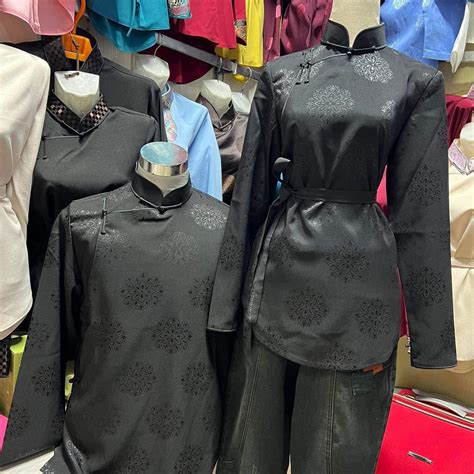 Есүй Монгол үндэсний хувцас Ulaanbaatar