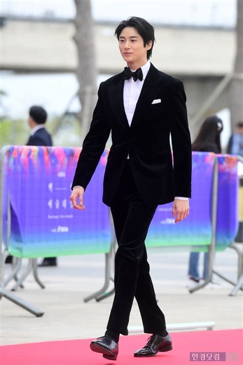 [포토] 변우석 등장만으로 시선강탈 백상예술대상