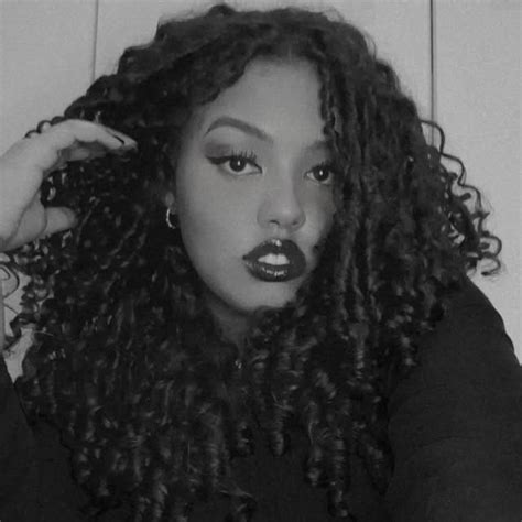 Gabriela Silva Gabrielasilvac • Threads Say More