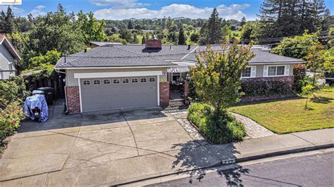 239 Donegal Way Martinez Ca 94553 See Est Value Schools And More